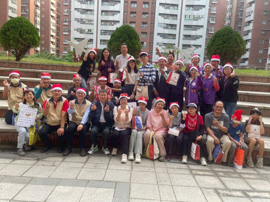 【容傳媒】冬至聖誕報佳音 榮服處攜手岡山區聯禱會關懷社區榮民眷